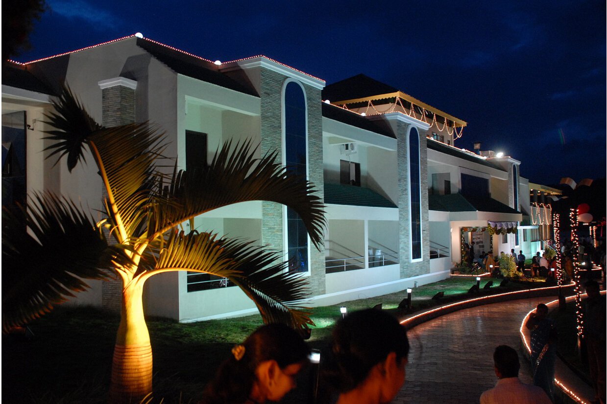 Kini Machi Resort - AroundPune